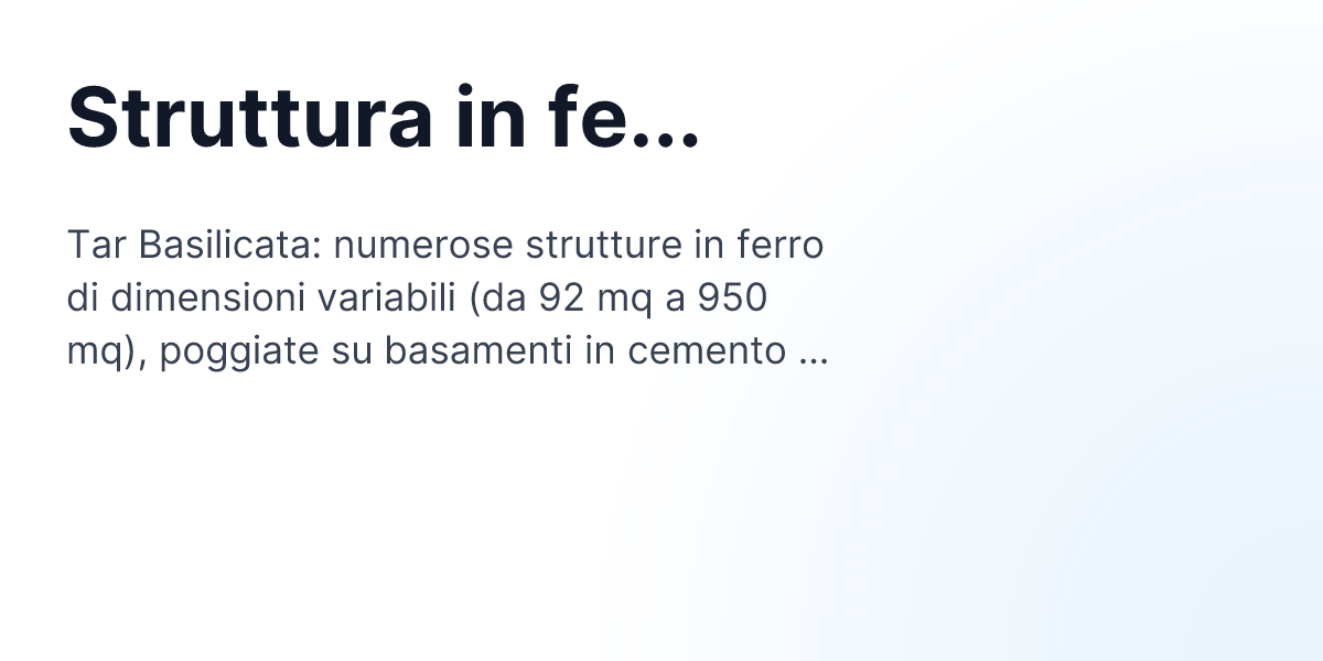 Struttura in ferro con base in cemento e coperta con telo: non è un ...